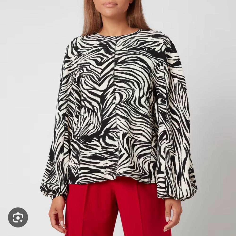 Stine Goya Dianne Blouse In Animal Print - Gem